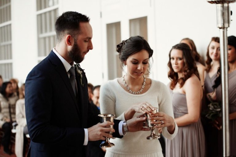 6 Tips for Avoiding Wedding Scams this Season | WeddingDresses